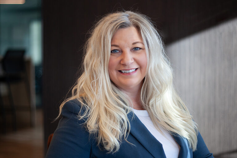 Jen Helm Joins Mid-America Real Estate - Minnesota, LLC | Mid-America